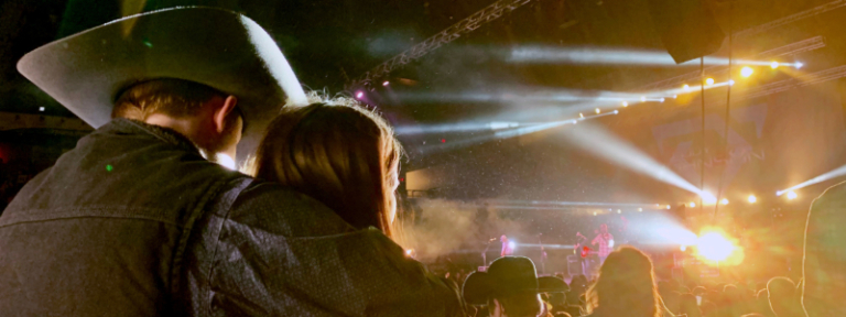 Best Live Performing Country Artist | Top Country Singers